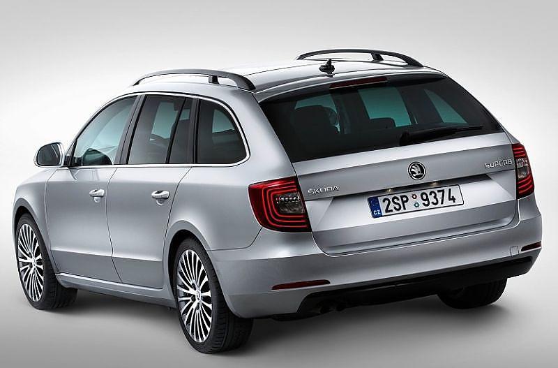 Znak Škoda nové logo pro vozy Superb II combi - originál ...