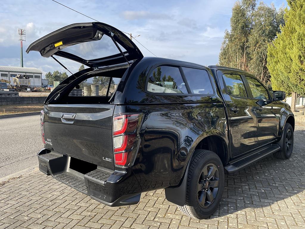 Hard Top Isuzu D-Max III 2025 double cab - Spoilercentrum - online ...