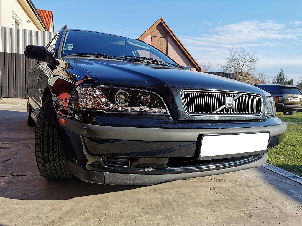 Přední světla černá LED Devil Eyes Volvo S40 / V40 - Spoilercentrum ...